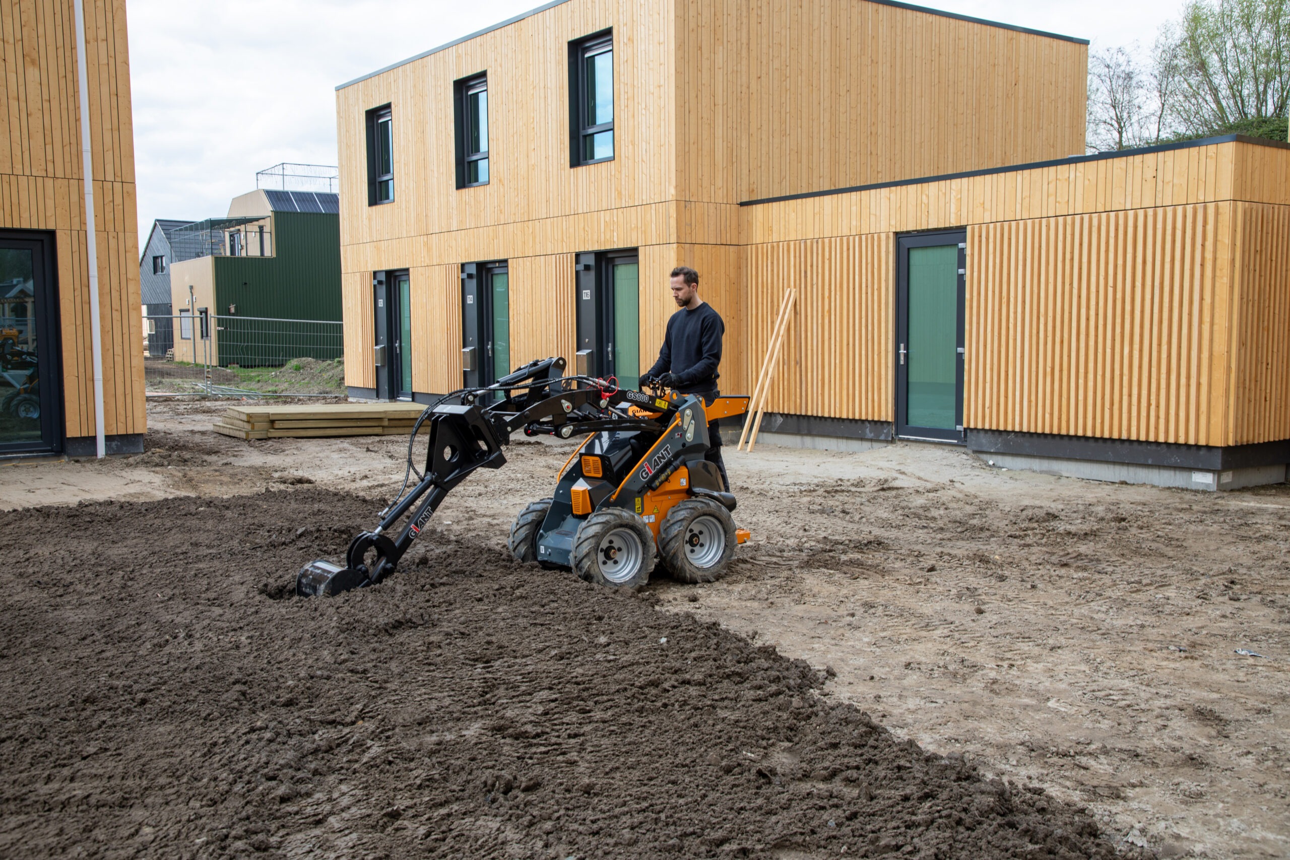 SKID STEER GIANT GS800 - PrimBTP.com - Site Officiel - Importateur de ...